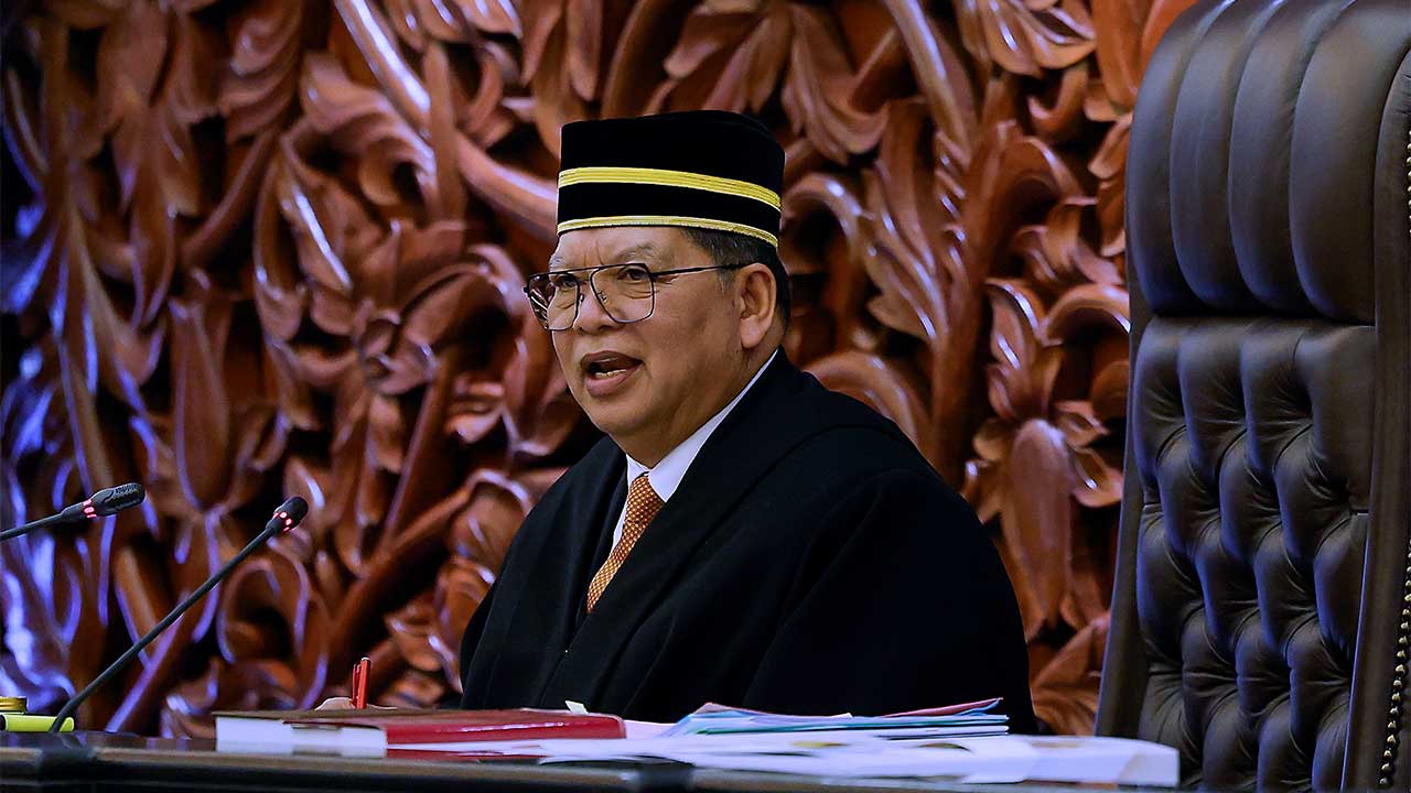 Speaker Dewan Rakyat sahkan terima notis peletakan jawatan Rafizi, Nik ...